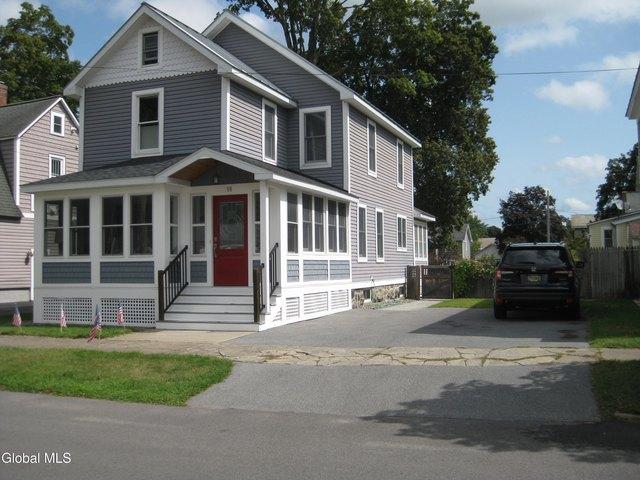 18 Madison St, Saratoga Springs, NY 12866