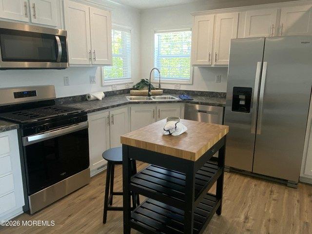 18 Maple Tree Ct, Manahawkin, NJ 08050