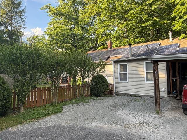 18 Maple Drive