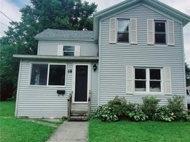 18 Maple St, Auburn, NY 13021