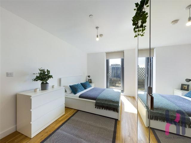 18 Michigan Avenue, Michigan Point Tower D M50, 2 bed flat to rent, £1,325 pcm | PrimeLocation