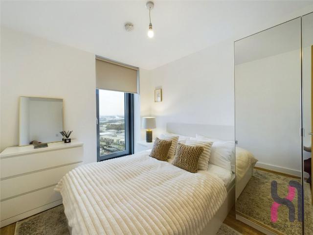 18 Michigan Avenue, Michigan Point Tower D M50, 2 bed flat to rent, £1,375 pcm | PrimeLocation
