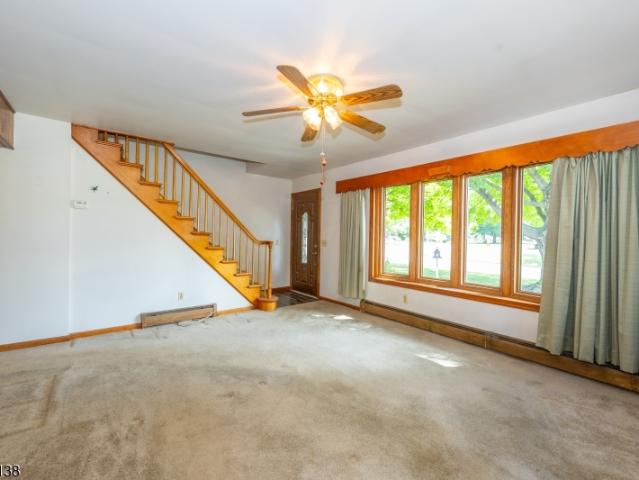 18 Midland Ave