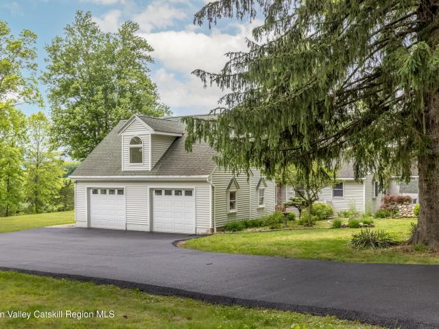 18 Military Lane