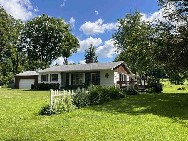 18 Montvert Rd, Middletown Springs, VT 05757