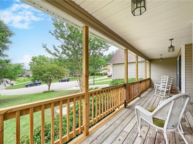 18 Mountain Court