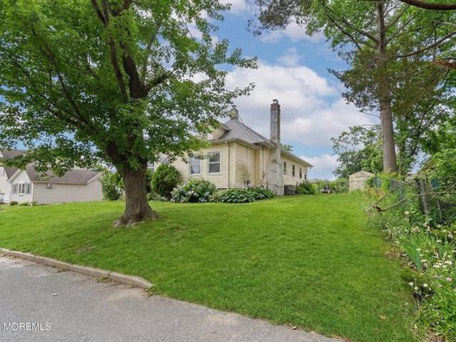 18 N Central Ave, Toms River, NJ 08753