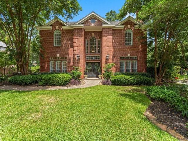 18 N Highland Ct, The Woodlands, TX 77381