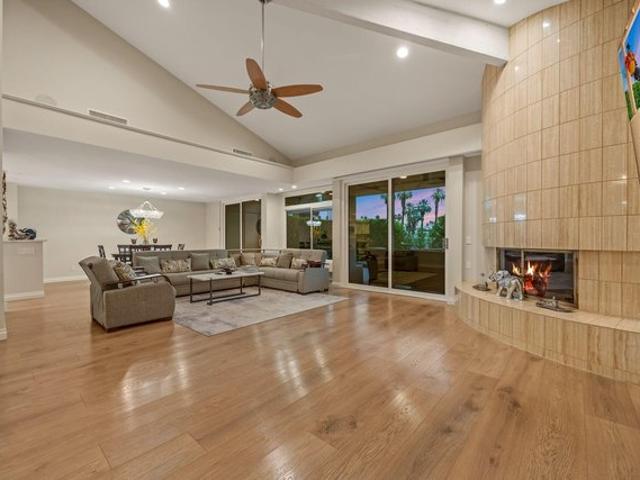 18 N Kavenish Dr, Rancho Mirage, CA 92270