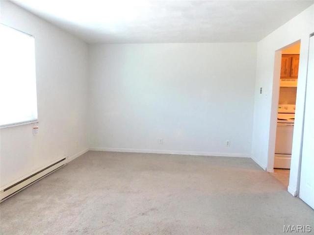 18 N 44th St, Unit 2, Belleville, IL 62226 | Compass