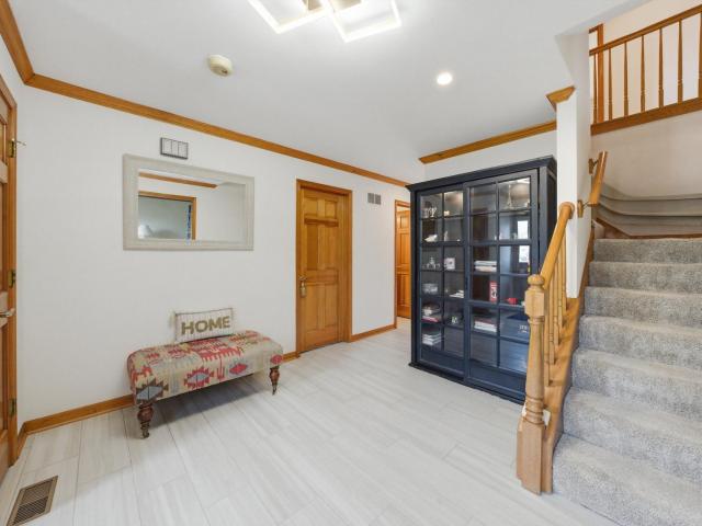 18 Newgate Avenue