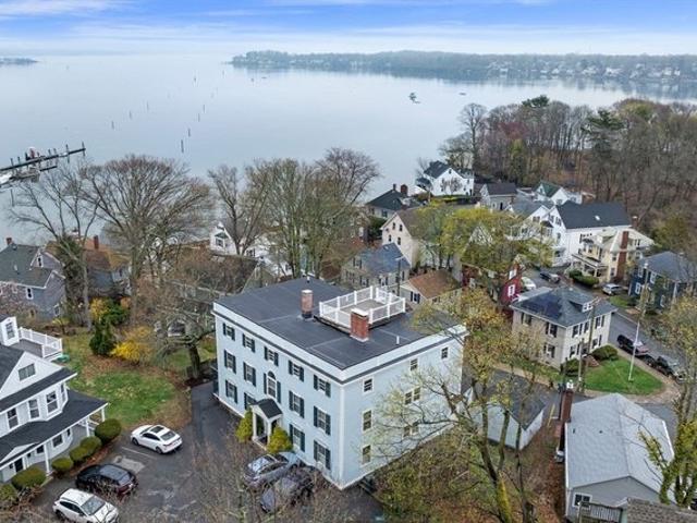 18 Ocean Ter Unit 2, Salem, MA 01970