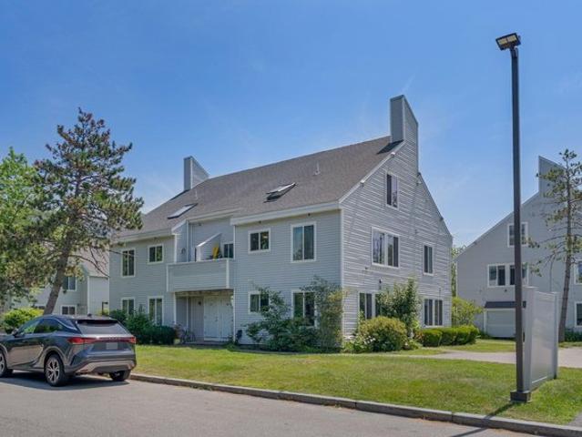 18 Ocean St Apt 82, South Portland, ME 04106