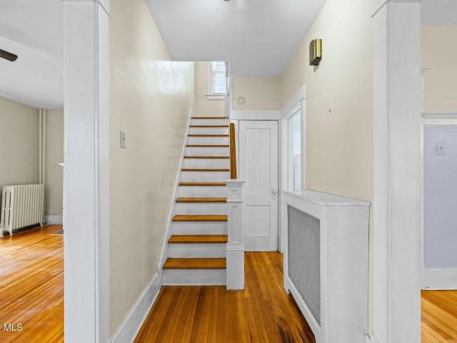 18 Oakwood Street