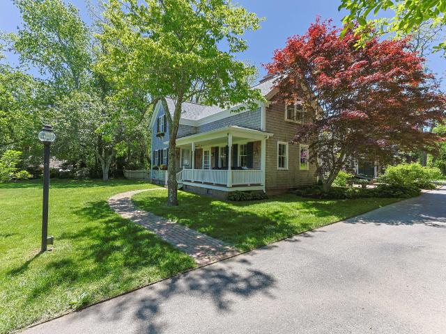 18 Old County Road