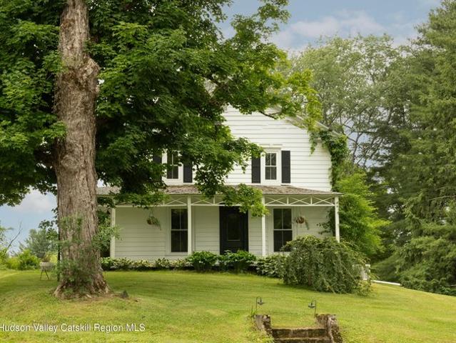 18 Old Queechy Rd, Canaan, NY 12029