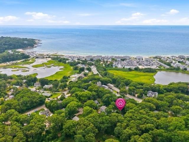 18 Pamet Rd, Falmouth, MA 02556