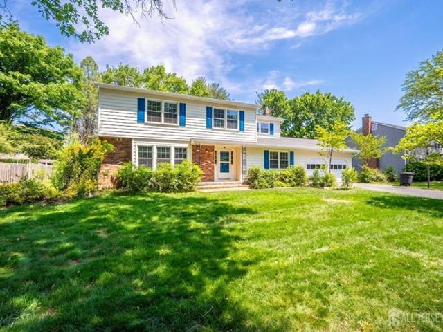18 Parker Rd, Plainsboro, NJ 08536