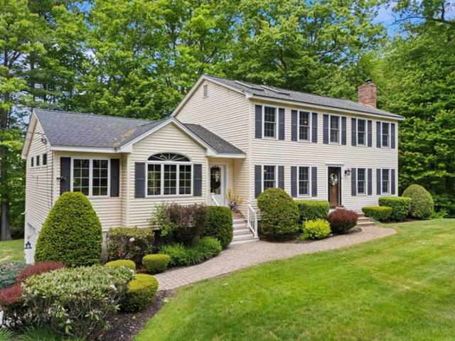 18 Paul Ave, Derry, NH 03038