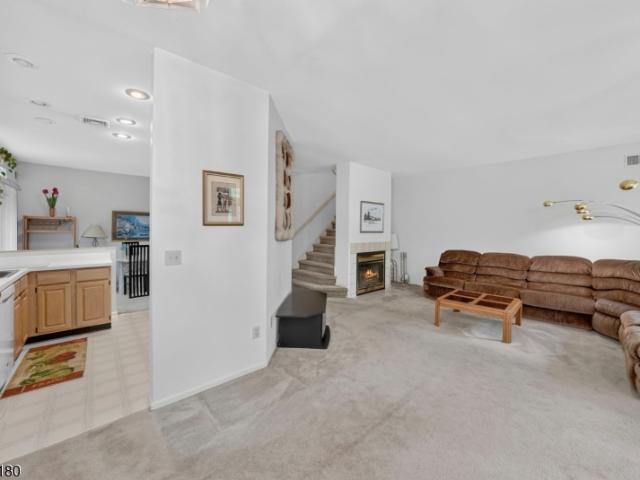 18 Pheasant Brook Court