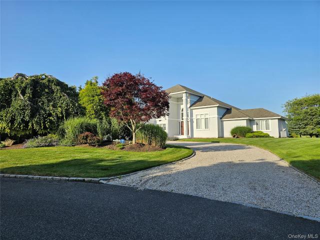 18 Pine Tree Lane