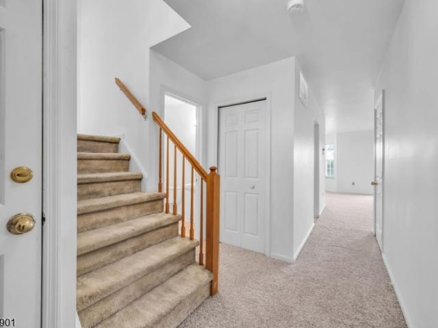 18 Pinehurst Dr