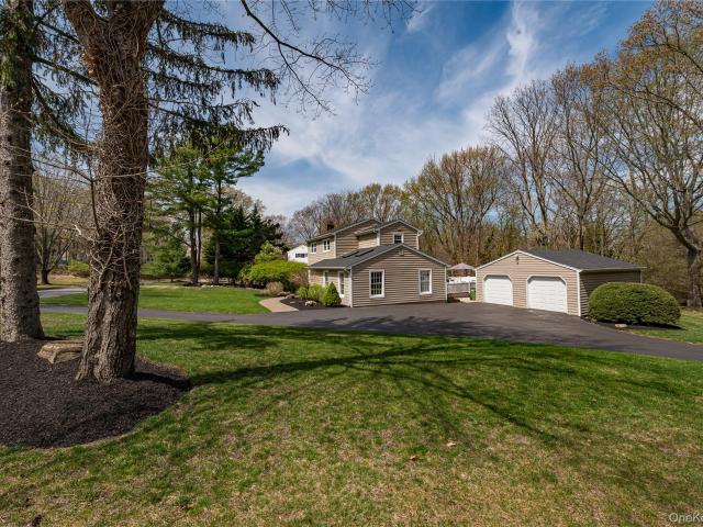 18 Pilgrim Drive