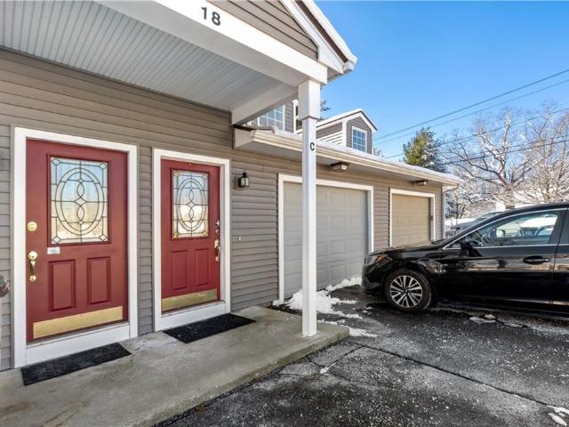 18 Pond Ct, Unit C, North Providence, RI 02904 | MLS #1411
