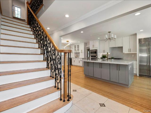 18 Pond Park Road