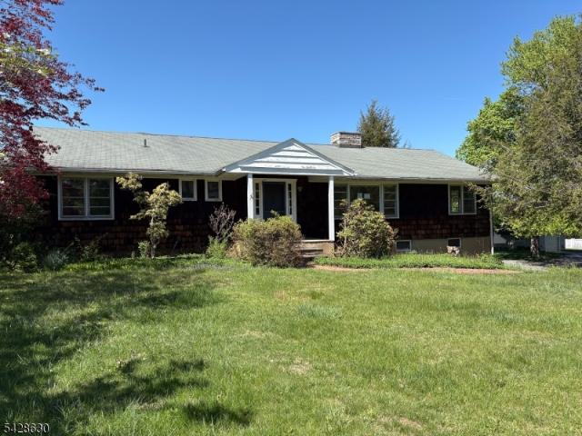 18 Pottersville Rd, Peapack Gladstone, NJ 07934 | MLS #4024