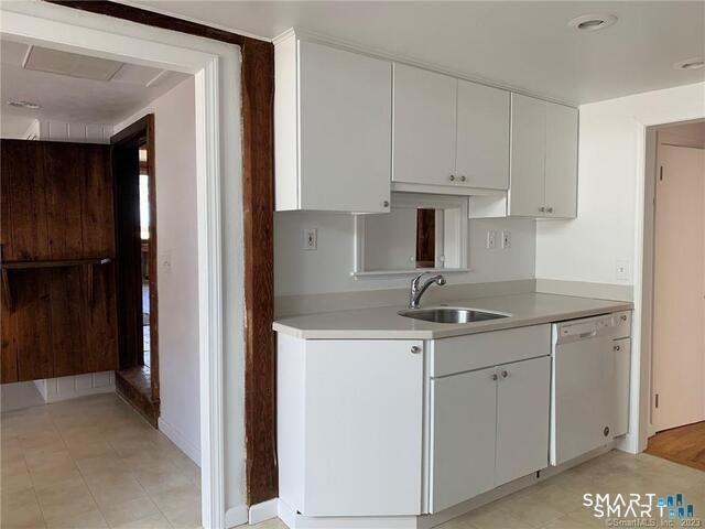 18 Platts Hill Road, Newtown, United States, CT