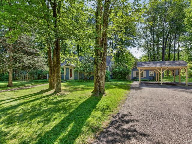 18 Playhouse Lane