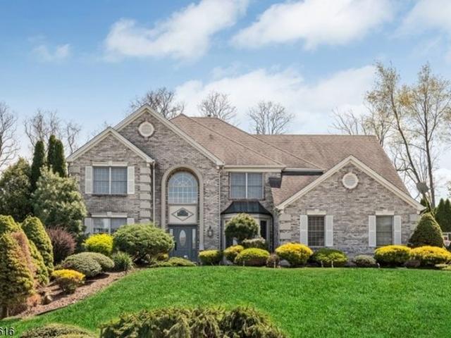 18 Renshaw Dr, Montville Township, NJ 07045