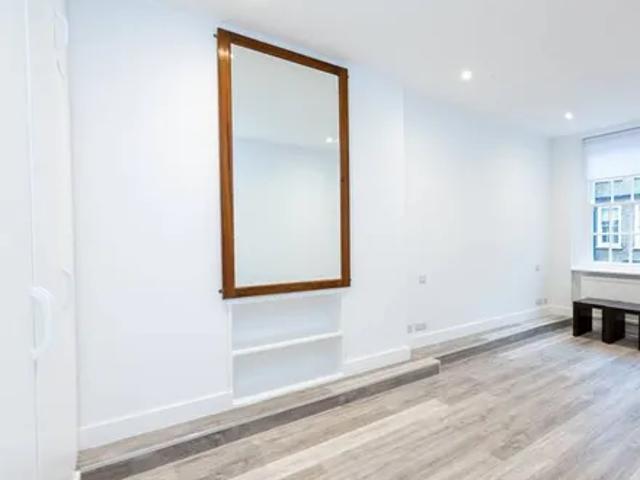 18 Redcliffe Square, London, SW10 9JY, United Kingdom | 3 bed apartment for rent #139622428 | Rentberry