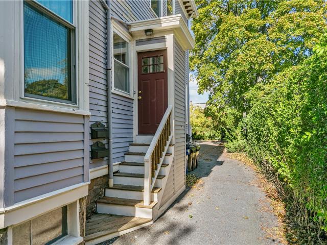 18 Rhode Island Ave, Unit 3, Newport, RI 02840 | MLS #1405 | Compass