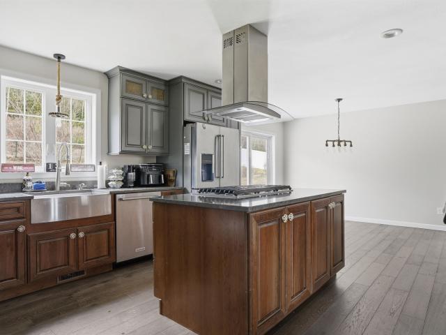 18 Richfield Way