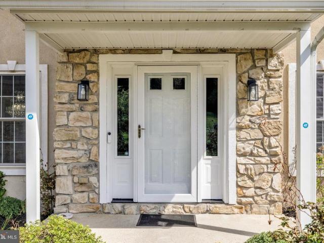 18 Ridge Crest Drive