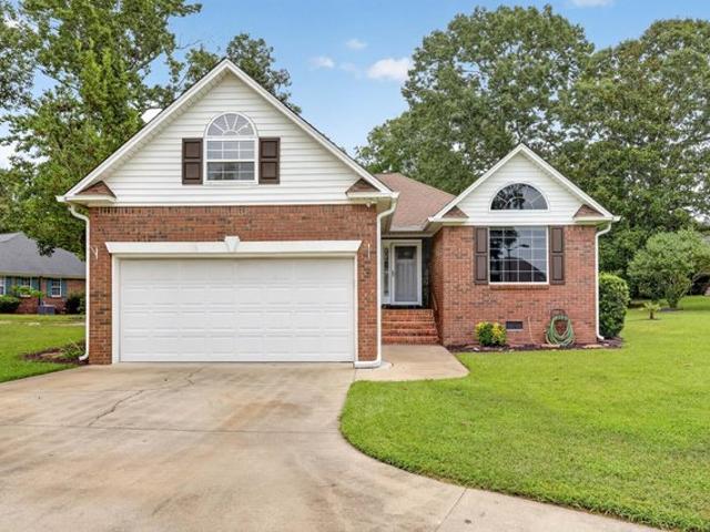 18 Ridge Lake Dr, Manning, SC 29102