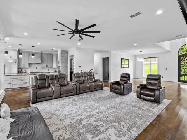18 River Ridge Road