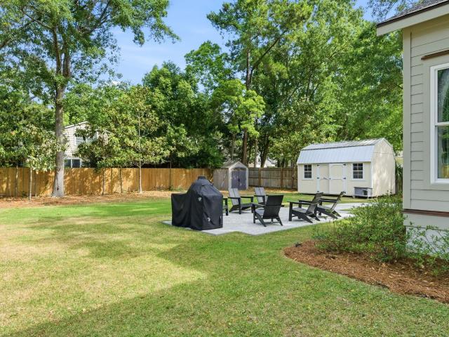 18 Riverdale Drive