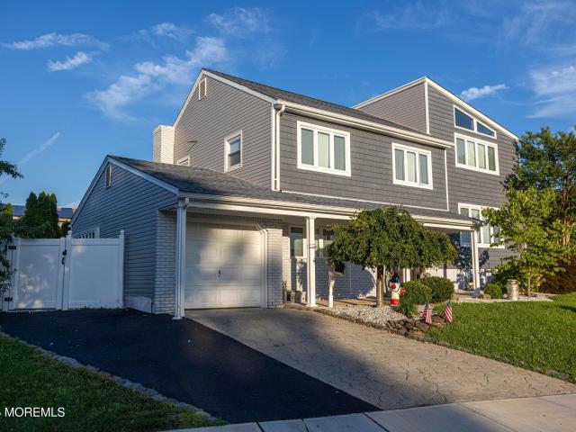 18 Robinhood Drive