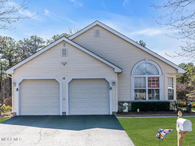 18 Rosewood Ct, Lakewood, NJ 08701 | MLS #22603 | Compass