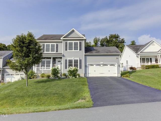 18 Rysedorph Ln, Rensselaer, NY 12144