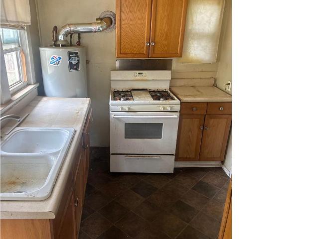 18 S Greeley Avenue