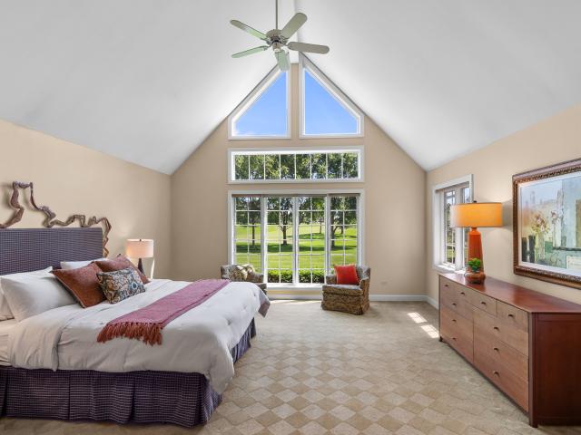 18 S Wynstone Dr, North Barrington, IL 60010 | MLS #12688