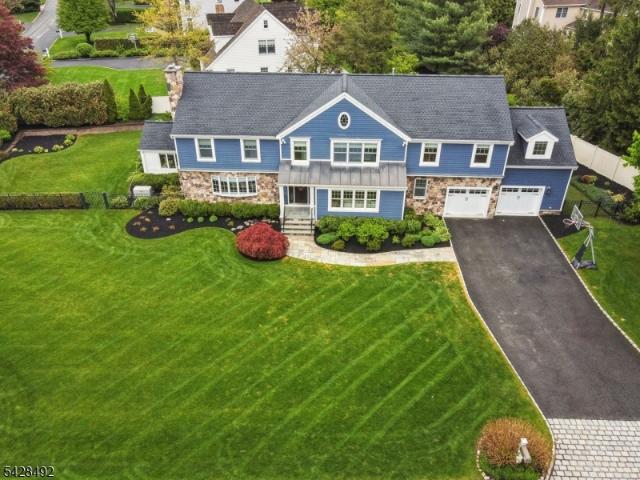 18 Sandy Hill Rd