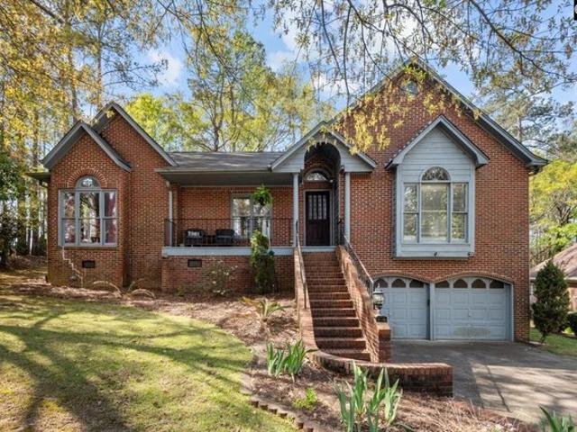 18 Saddleback Ledge Ct, Irmo, SC 29063