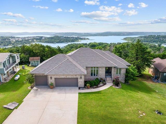 18 Skyline Dr, Kimberling City, MO 65686