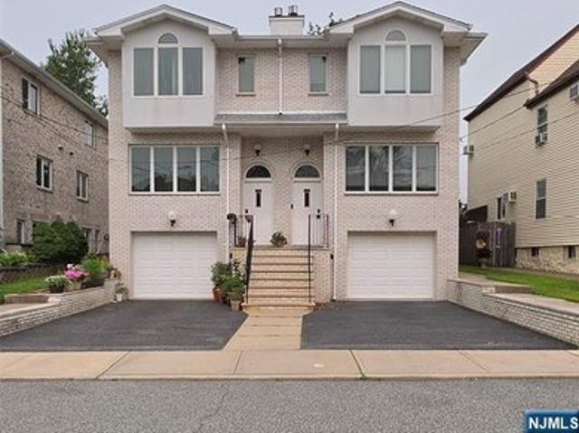 18 Short St, Fort Lee, NJ 07024