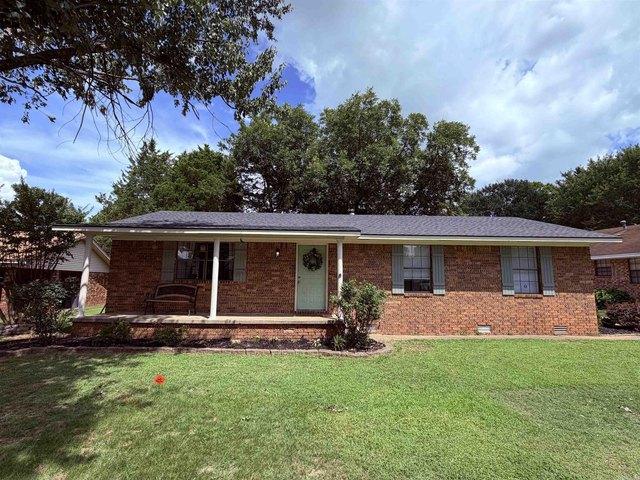 18 Sherwood Loop, Searcy, AR 72143